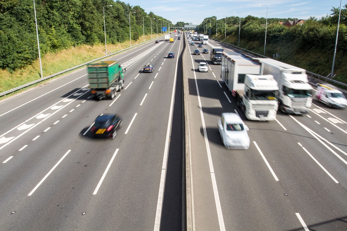 Traffic Delays Rise Again, Could Smart Motorways Do More To Prevent ...